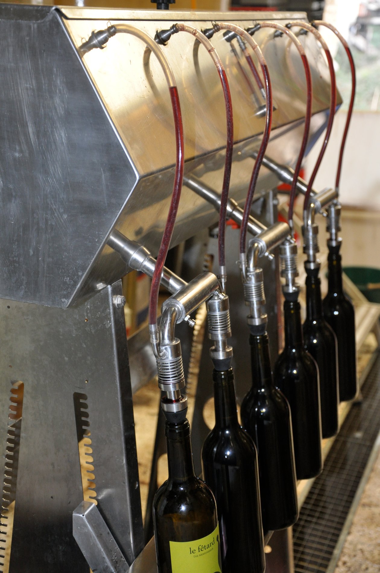 Blow Molding in Bottling: Revolutionizing Container Creation